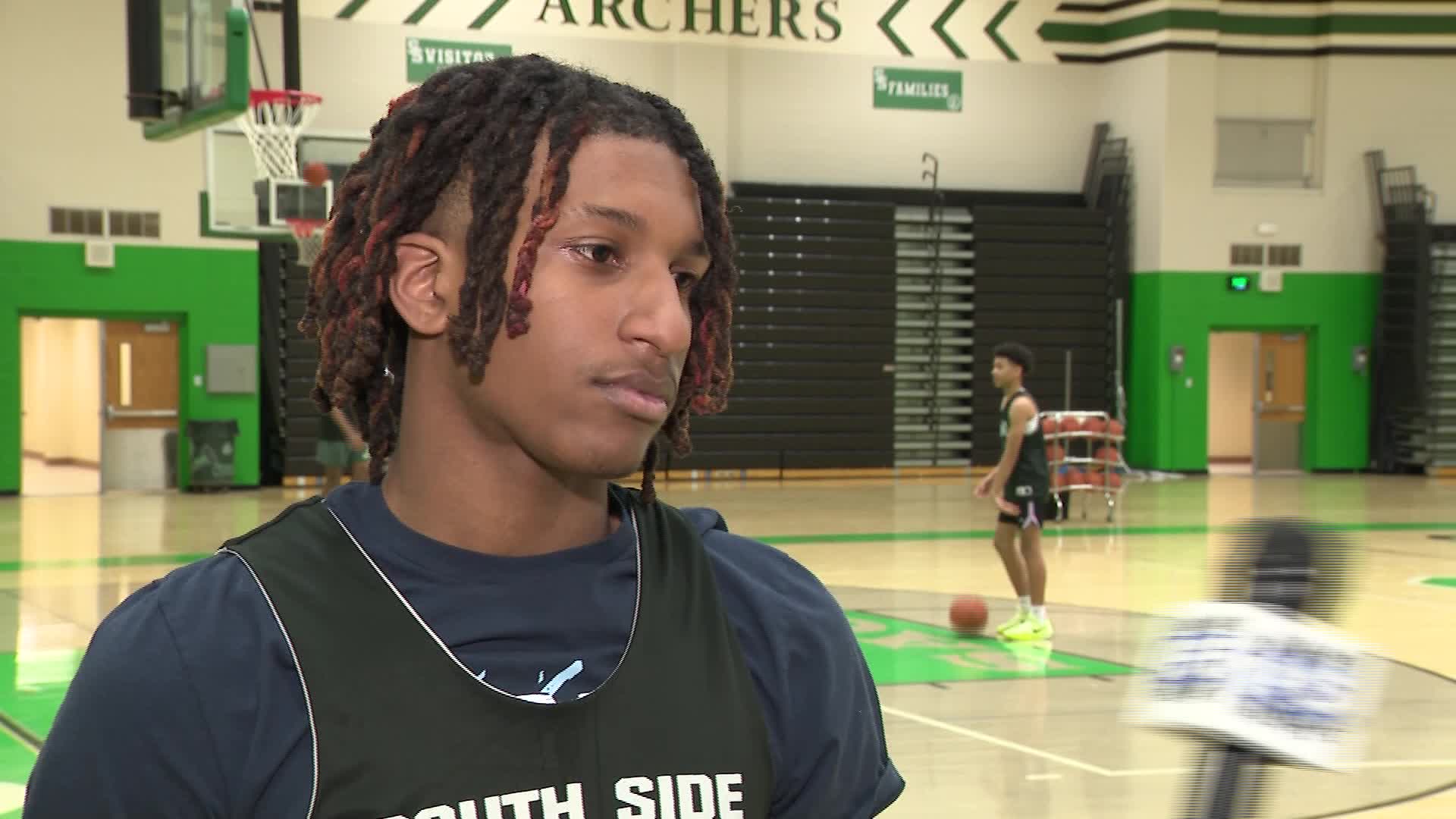 Demarcus Barr full interview at South Side Archers basketball practice ...
