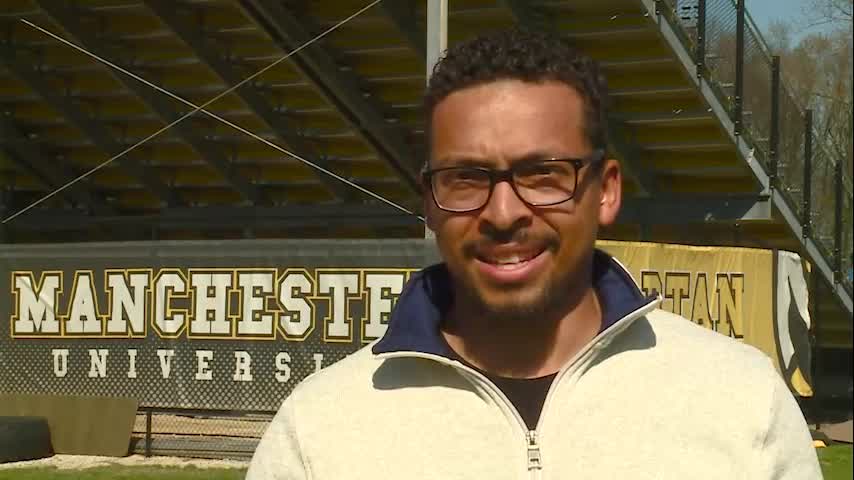 Manchester University football coach Vann Hunt full interview at spring ...