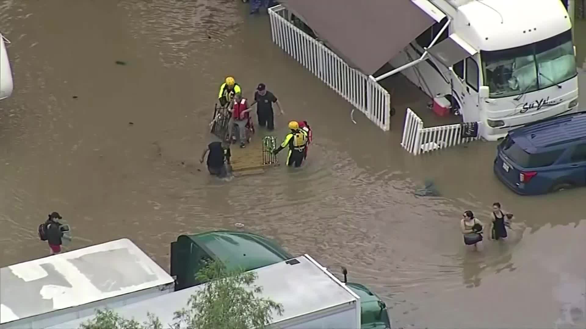 Severe weather hits parts of the U.S. – WANE 15