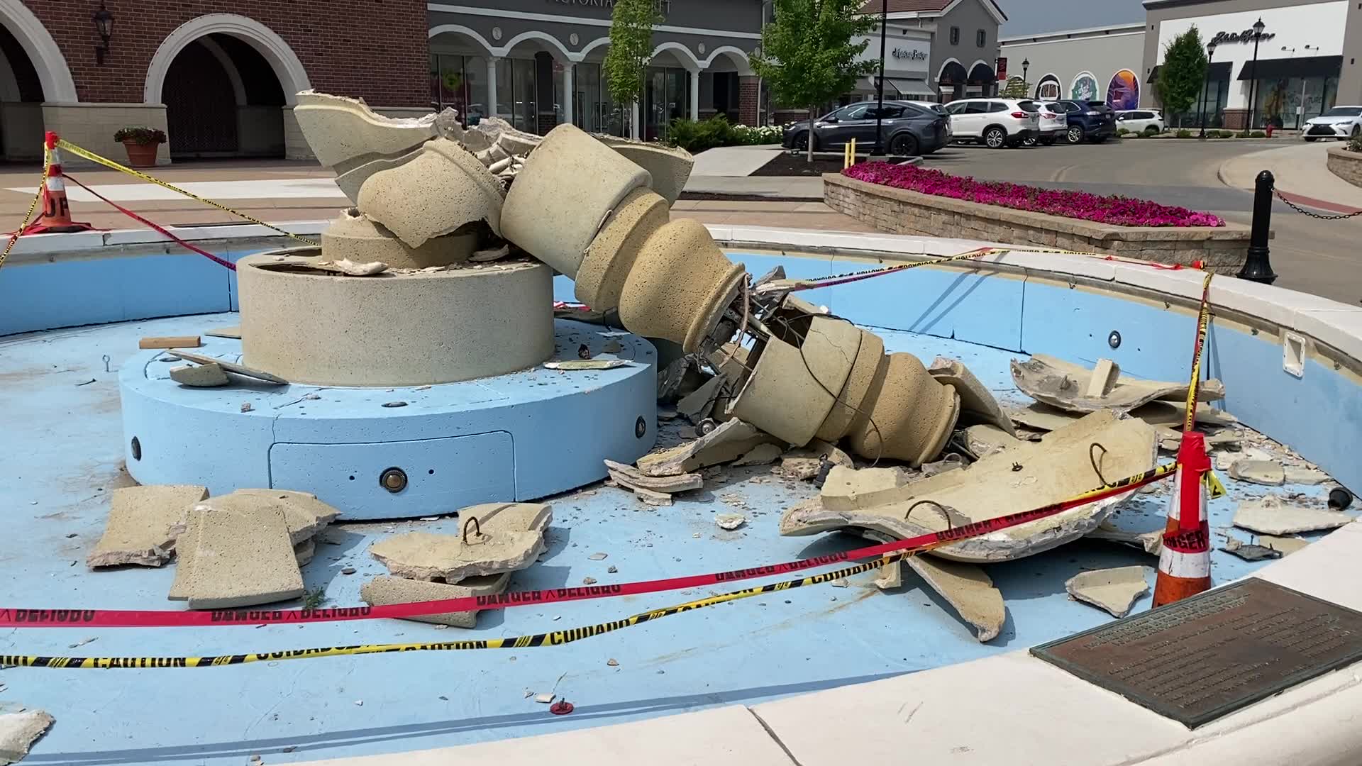 Jefferson Pointe fountain – WANE 15