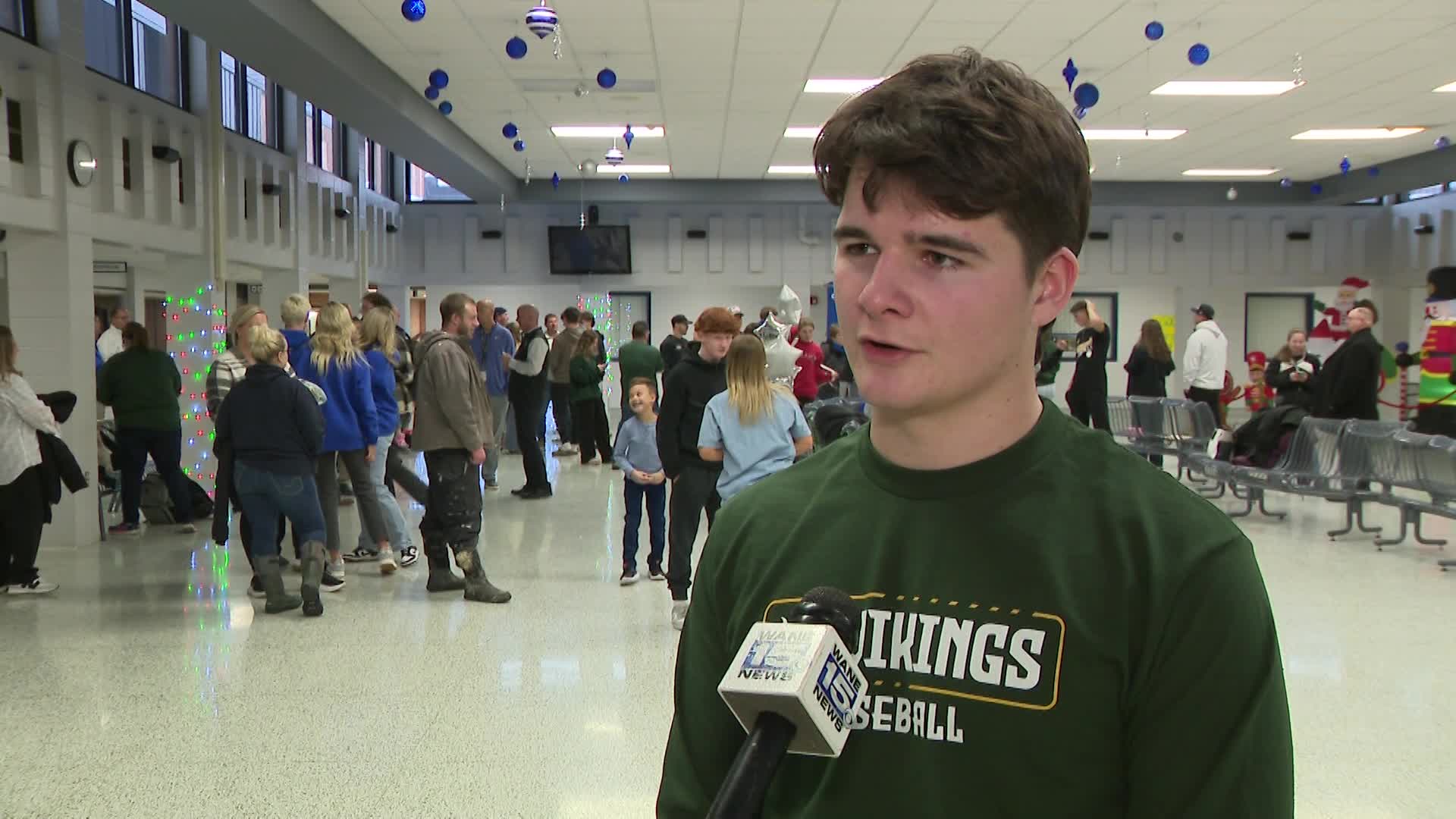 Eli Ledger full interview on signing with Glen Oaks CC baseball – WANE 15