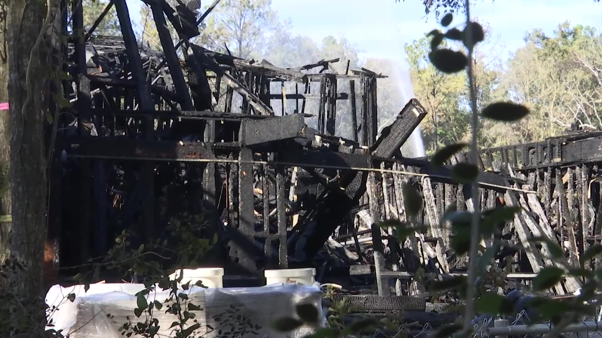 Investigators believe massive Johns Island apartment fire was ...