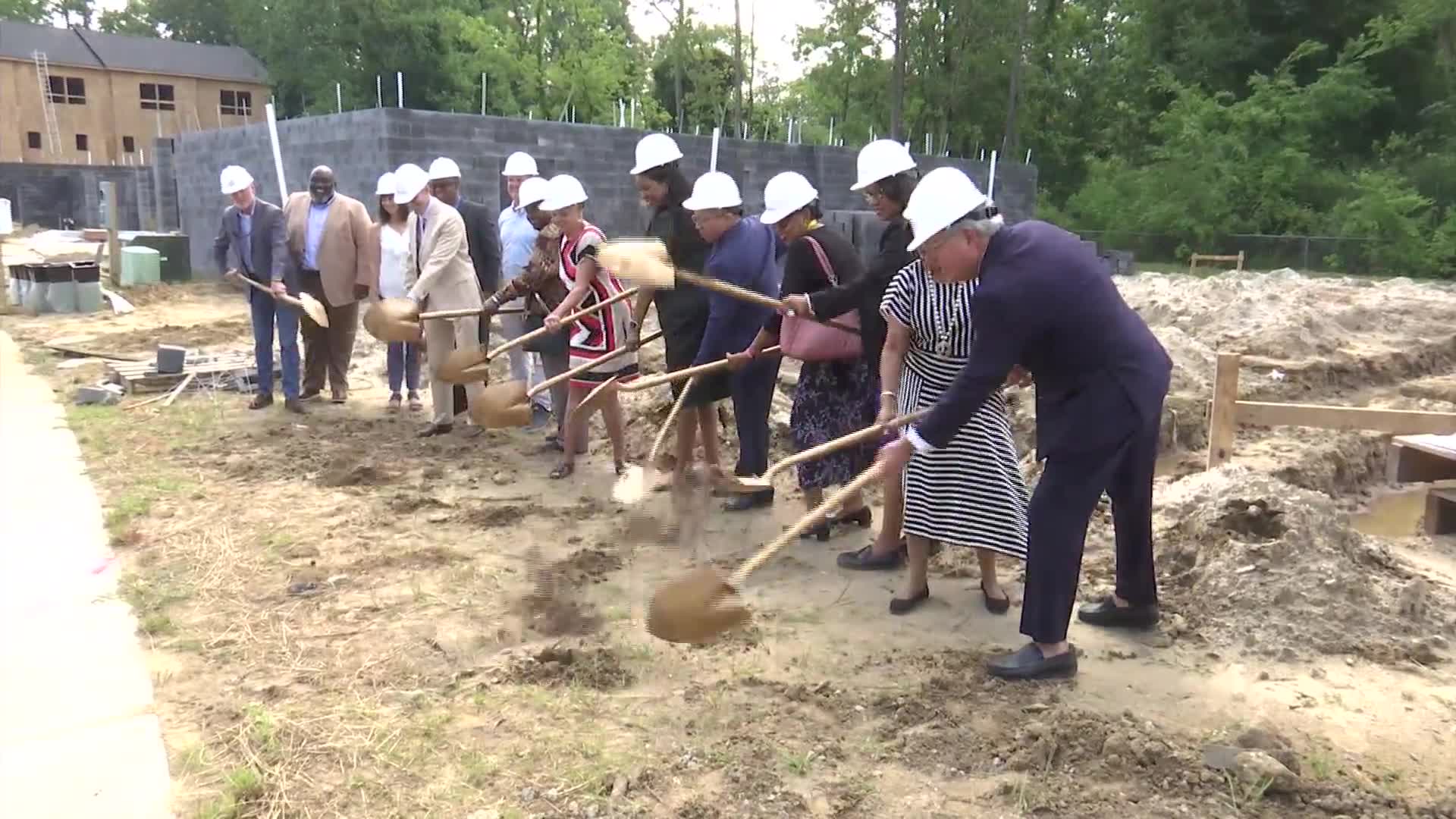 Charleston holds groundbreaking for affordable housing units – WCBD News 2