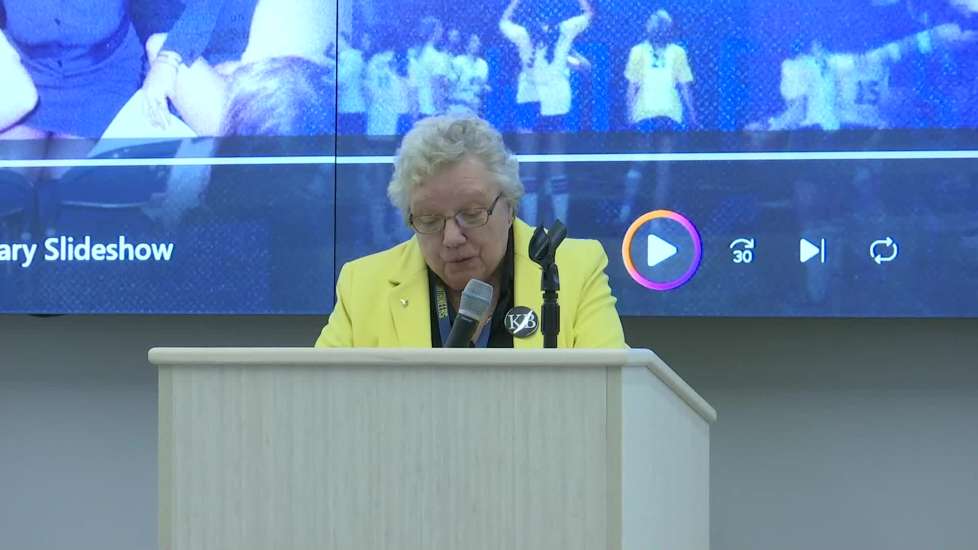 Former WVU women’s basketball player Sandra Elmore speaks on the life ...