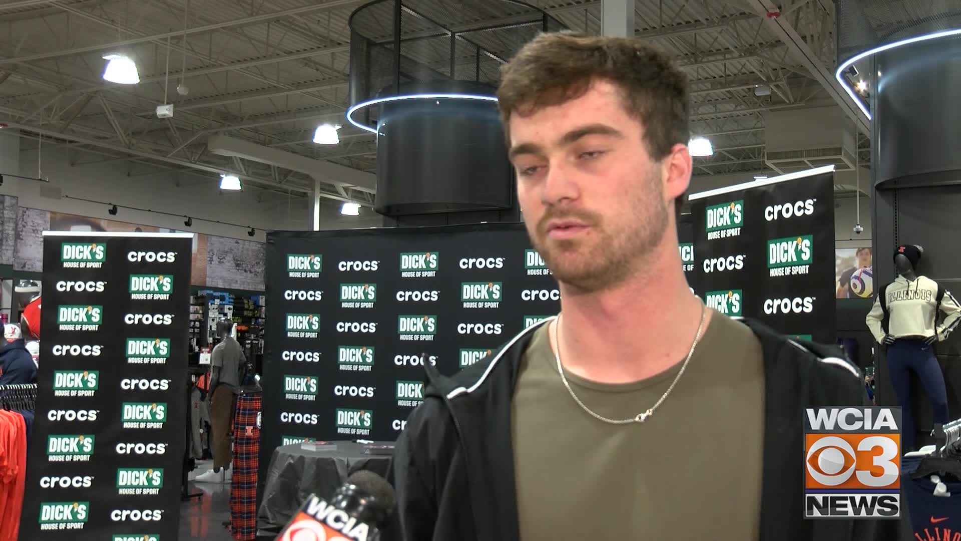 Luke Altmyer reflects on first season at Illinois, end of year injury ...