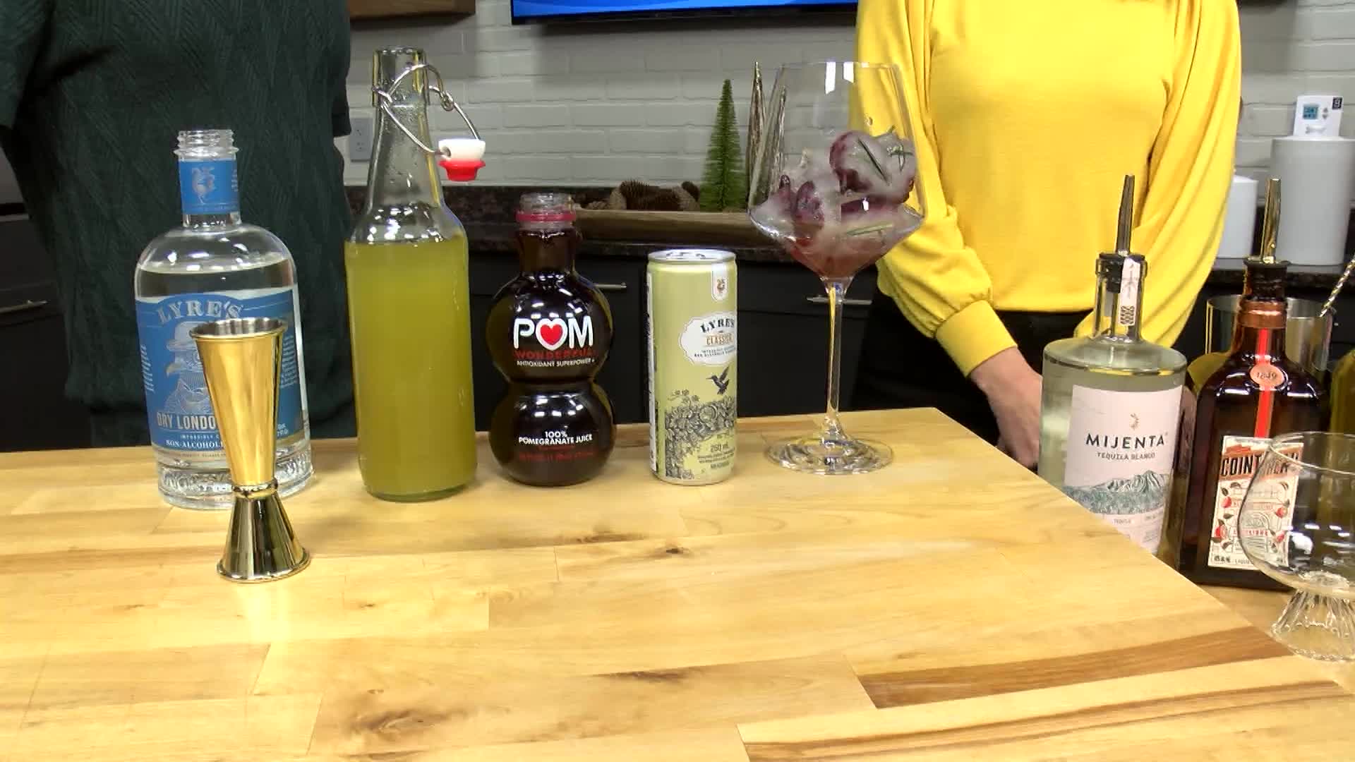 Cocktails and Mocktails with Cricket and Cactus Pt. 1 – WCIA.com