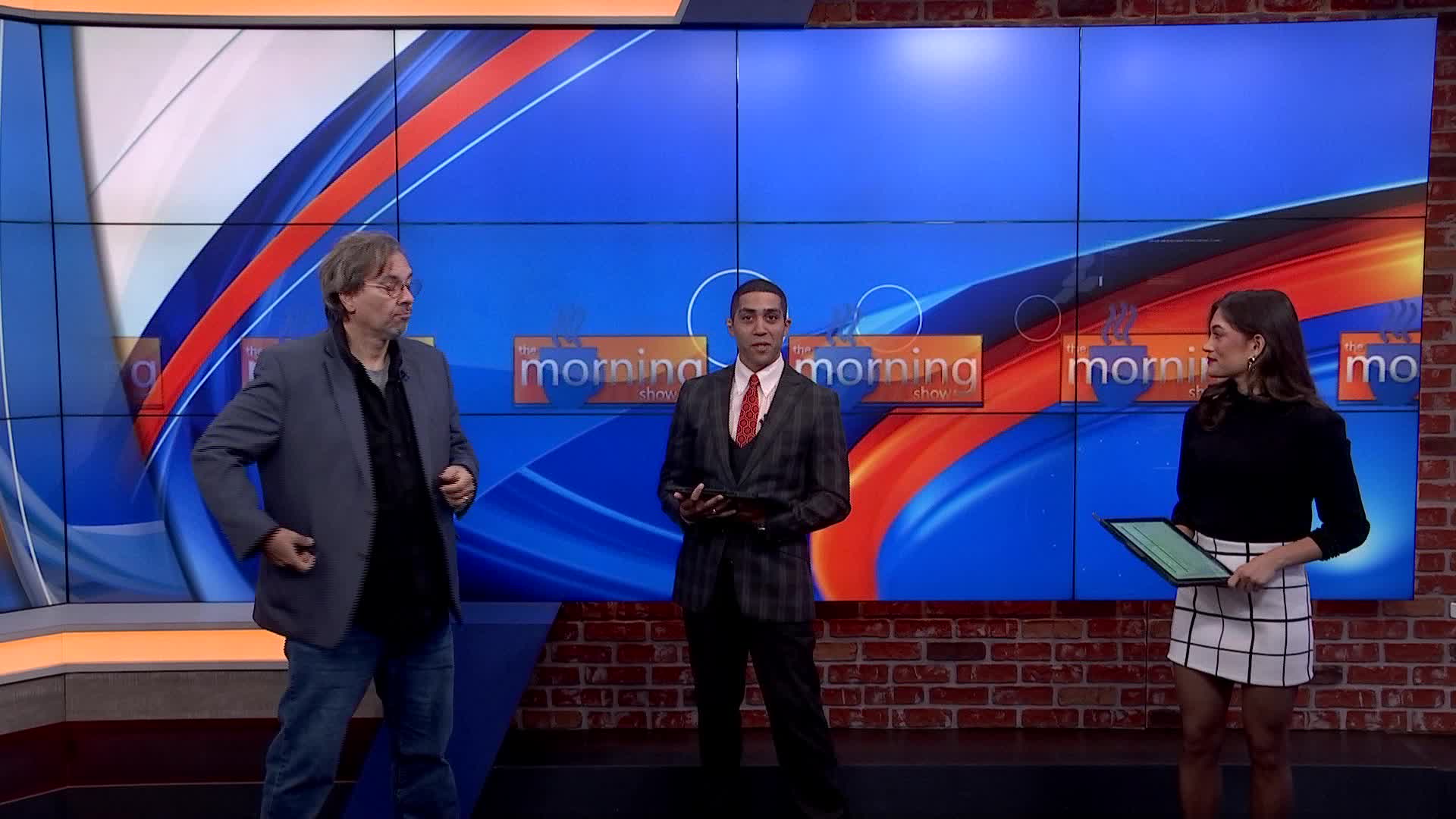 Friday Flicks: Smile and Amsterdam – WCIA.com