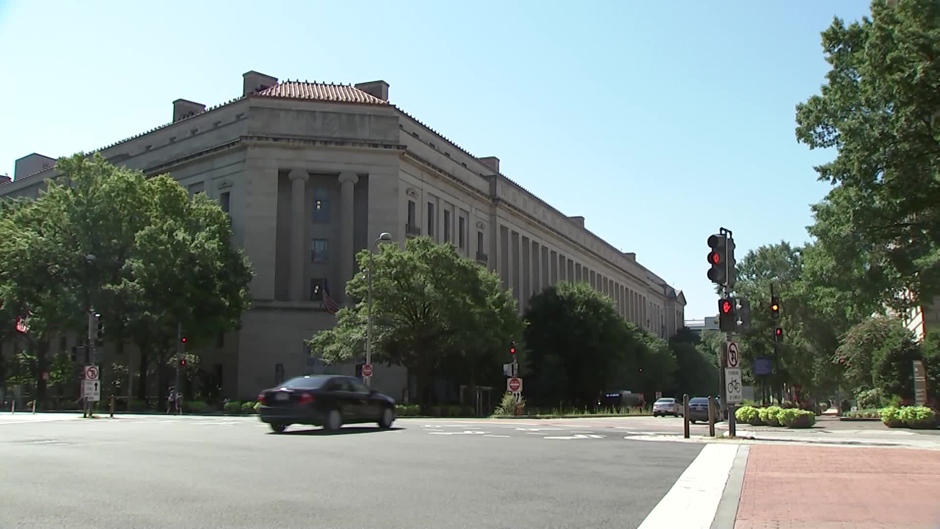 Justice Department seeks interview with Ghislaine Maxwell – FOX 2