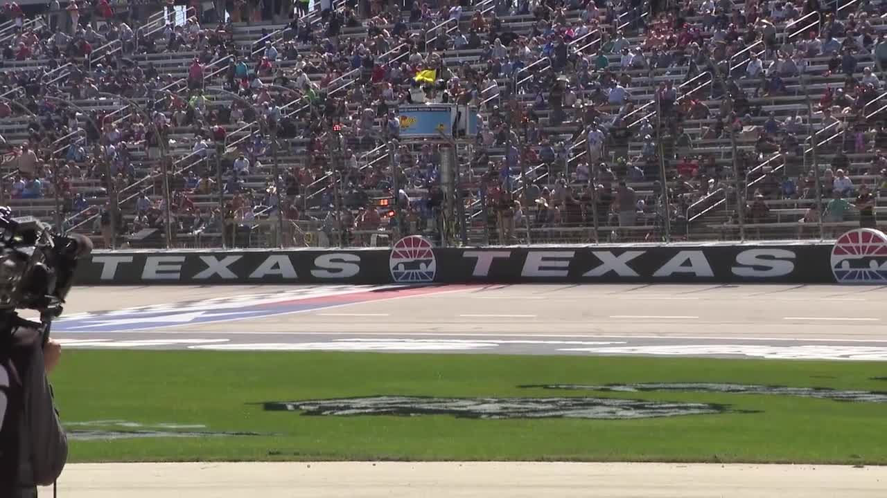 Kyle Larson subs for Connor Zilisch, takes victory at Texas Motor ...