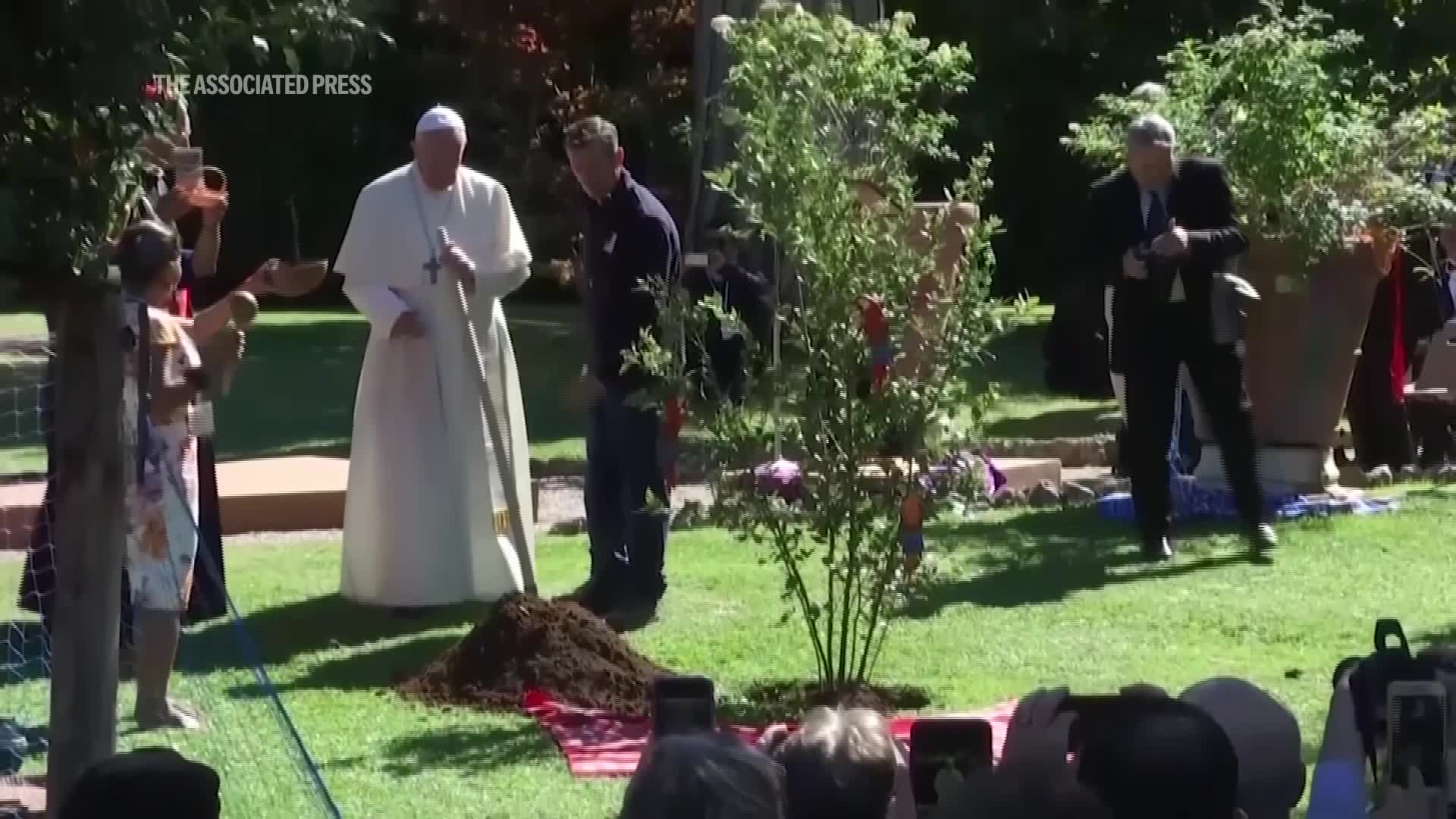 Pope Francis, who ministered with concern for the poor, dies at 88 ...