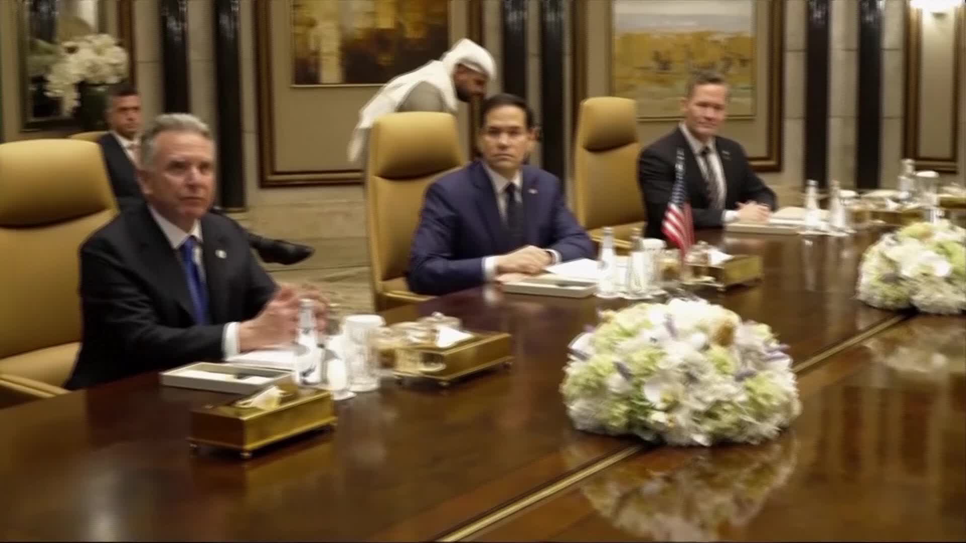 Trump says he has the power to end the war in Ukraine – WTRF