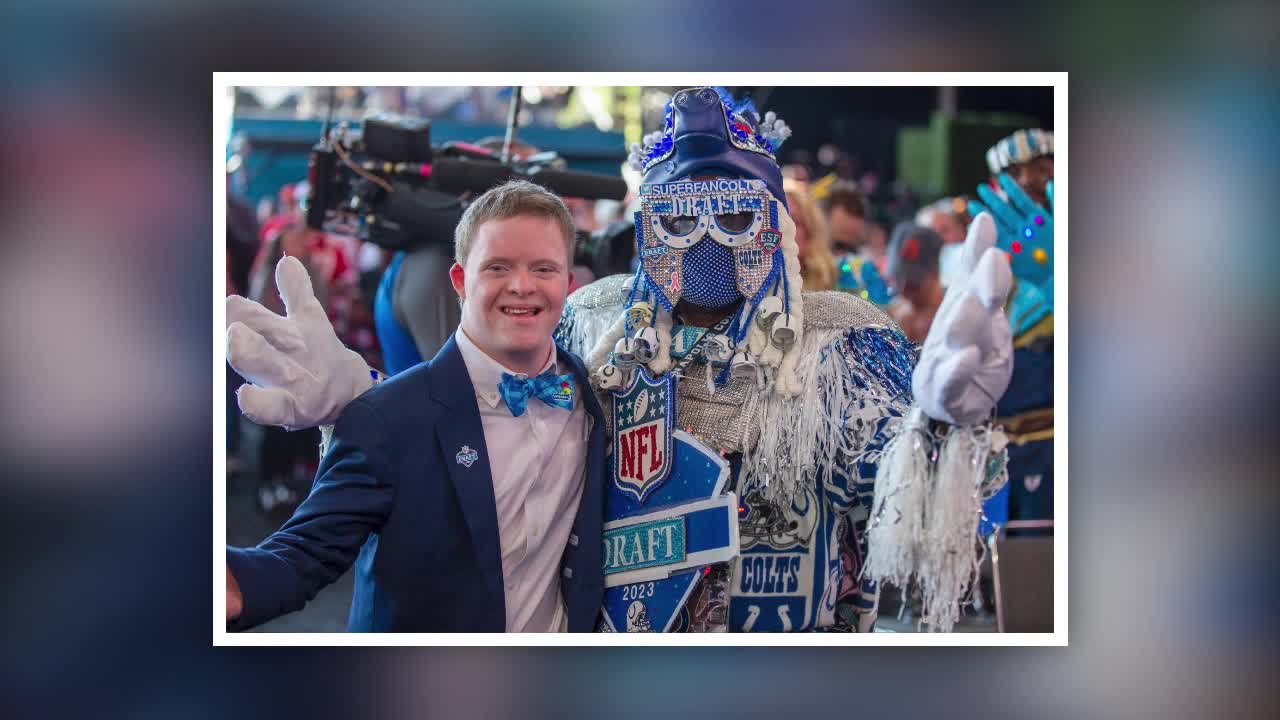 16-year-old aspiring sportscaster lives out dream at 2023 NFL Draft ...