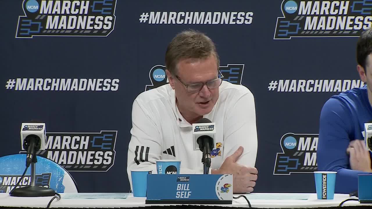 Bill Self, Kansas players react to late foul call against Samford – FOX ...