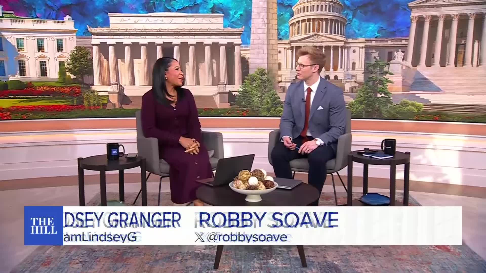 Thomas Massie destroys Laura Loomer’s reporter on Epstein, forever wars ...