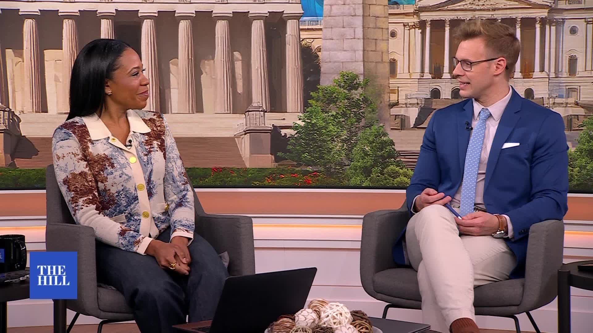 WSJ: Trump accidentally posted Truth urging Bondi to prosecute rivals! Lindsey Granger | RISING ...