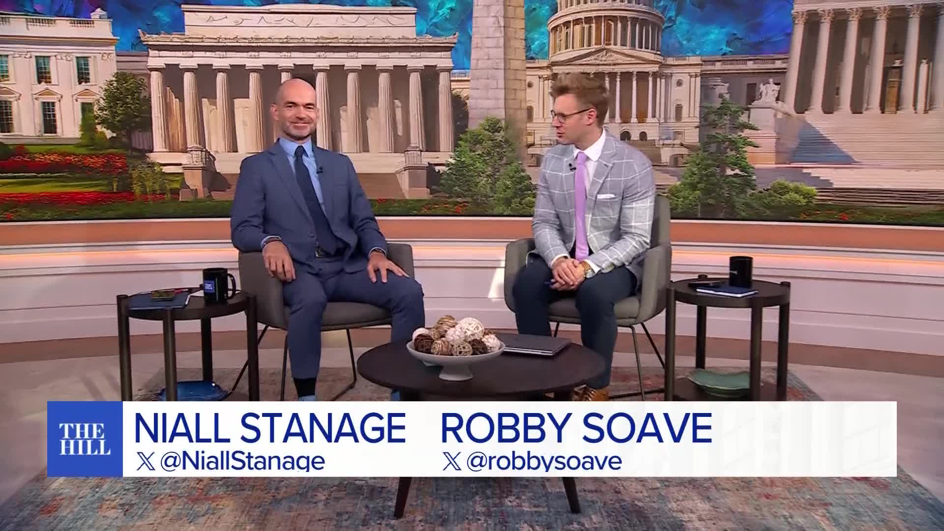 10-ft aliens caught on camera?! Video reportedly shows ufo visitors ...