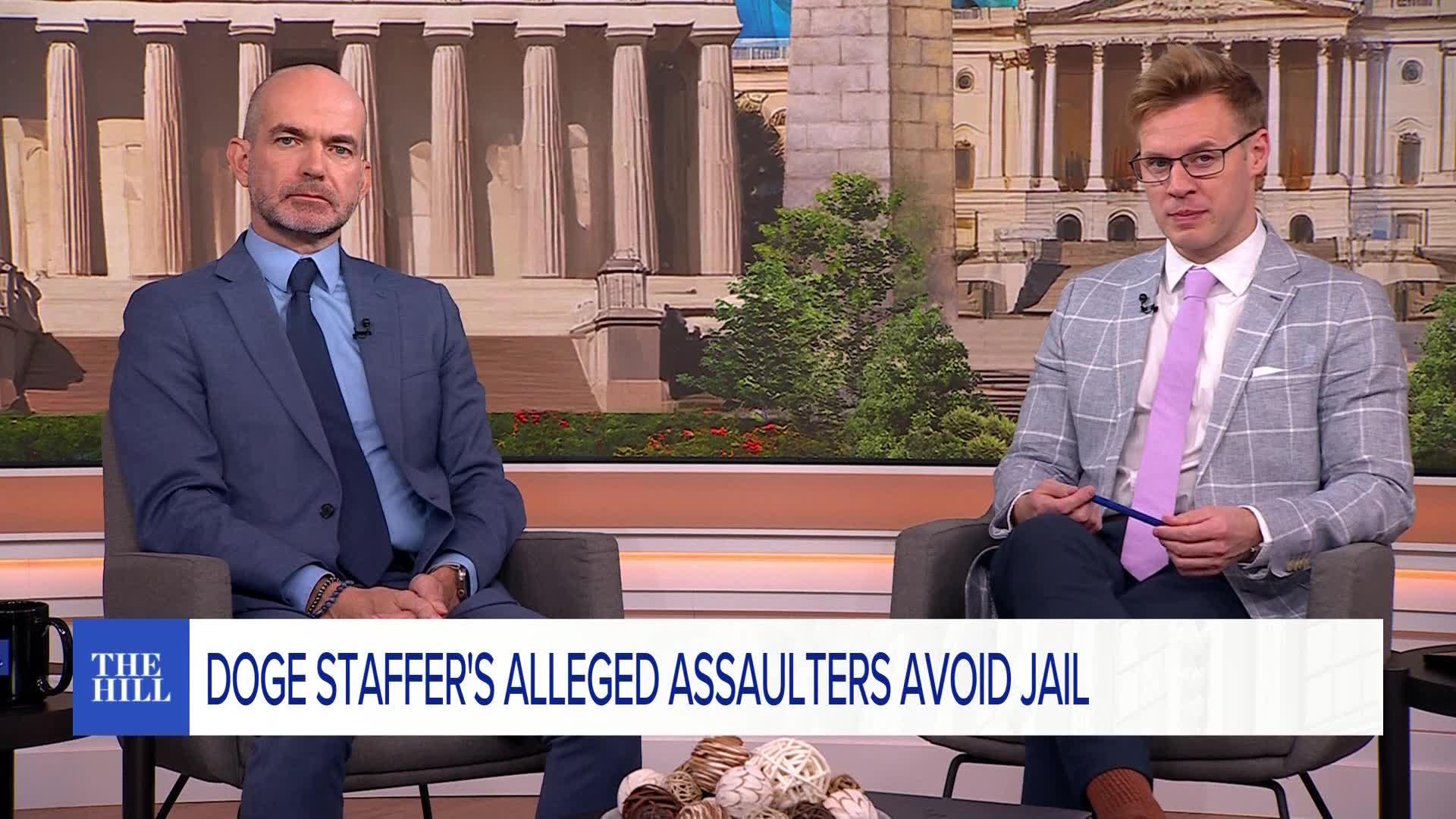 10-ft aliens caught on camera?! Video reportedly shows ufo visitors ...